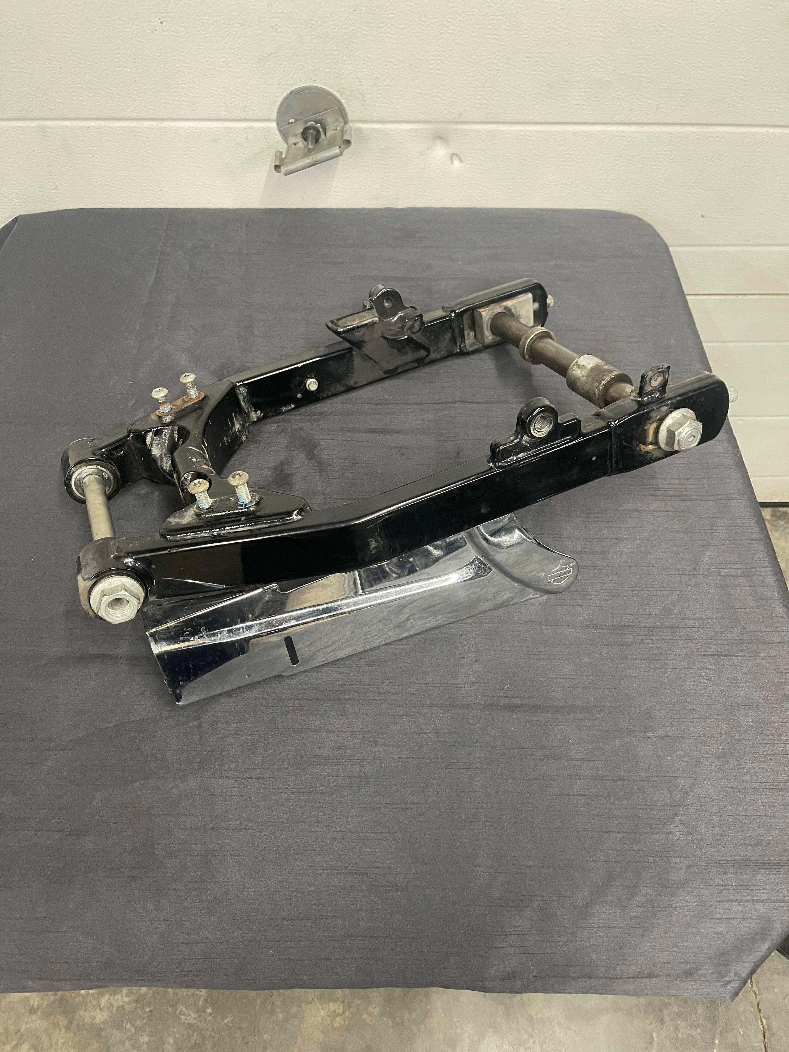 2006 Harley Davidson Dyna Street Bob Swingarm! | Blue Collar HD Parts
